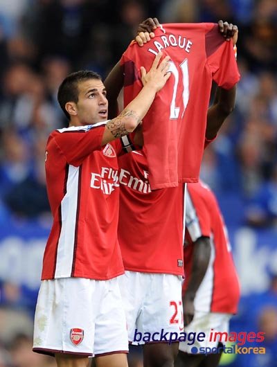 [EPL 1R] ‘파브레가스 2골 2도움’ 아스널, 에버턴에 6-1 압승...첼시도 개막전 승리 : 네이트 스포츠