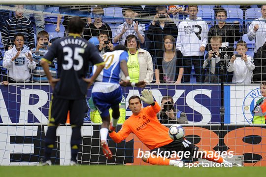 [EPL 7R] 첼시, 위건에 1-3 덜미 잡혀 2위 추락...조원희 결장 : 네이트 스포츠