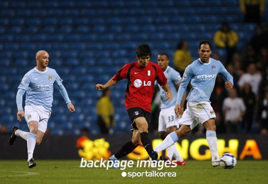 [EPL 10R] '설기현 교체 출전‘ 풀럼, 맨시티와 2-2 무승부 : 네이트 스포츠