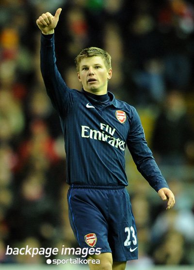 [EPL 16R] ‘아르샤빈 역전골’ 아스널, 리버풀에 2-1 역전승 : 네이트 스포츠