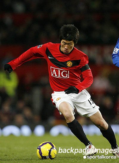 [EPL 28R] ‘박지성 72분 출전’ 맨유, 웨스트 햄 3-0 완파...루니 2골 : 네이트 스포츠