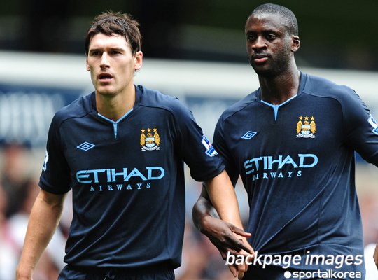 [EPL 1라운드] '나랑 손 잡을래?' : 네이트 스포츠