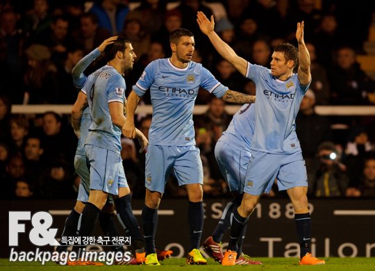 [EPL 17R] 맨시티 2위로 껑충! 풀럼 4-2로 꺾어 : 네이트 스포츠