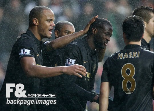 [EPL 20R] '5연승' 맨시티, 스완지 3-2로 잡고 '선두 등극' : 네이트 스포츠