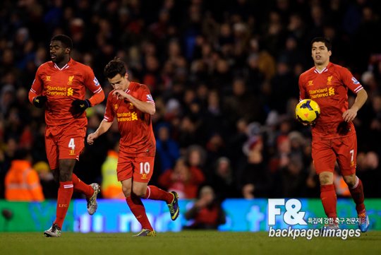 [EPL 26R] '제라드 결승골' 리버풀, 풀럼에 3-2 역전승 : 네이트 스포츠