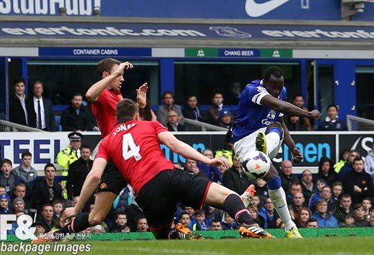 [EPL 35R] 맨유, 에버턴 원정 0-2 완패…챔스 출전 좌절 : 네이트 스포츠