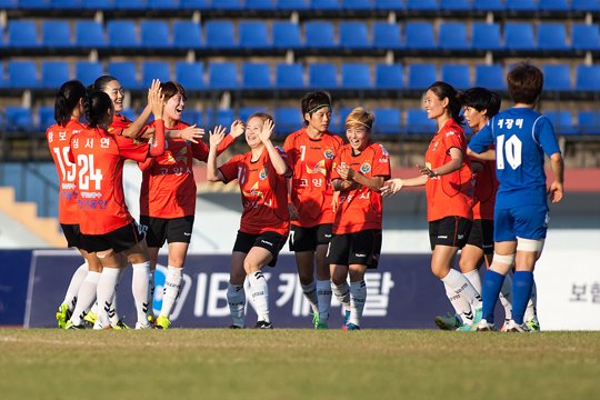 [WK리그 14R] 고양대교, 전북 KSPO에 4-0 승…2G 연속 무승 탈출 : 네이트 뉴스