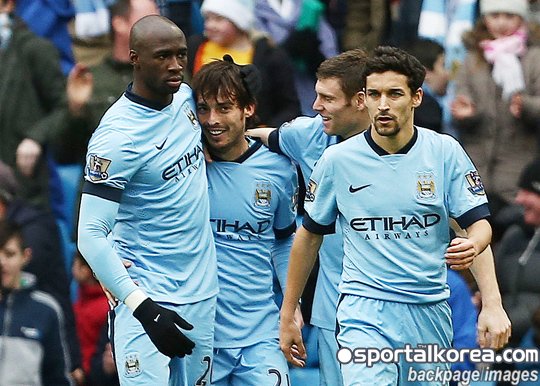 [EPL 17R] 맨시티, 첼시와 승점 차 없는 2위…C.팰리스에 3-0 완승 : 네이트 스포츠