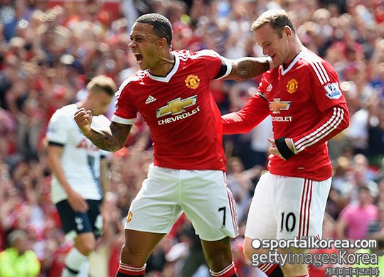 [EPL 1R] '워커 자책골' 맨유, 안방서 토트넘에 1-0 승리…기분 좋은 개막 승리 : 네이트 스포츠