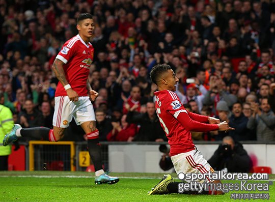[EPL 12R] '린가드 첫 골' 맨유, WBA에 2-0 승리…무승 굴욕 탈출 : 네이트 스포츠