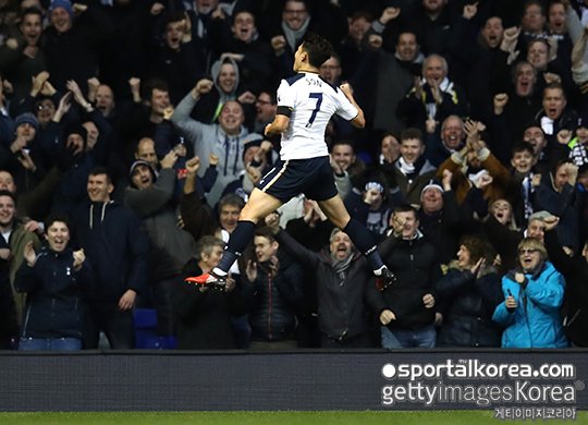 [EPL 14R] '손흥민 환상골' 토트넘, 스완지에 5-0 대승…'5위 유지' : 네이트 스포츠
