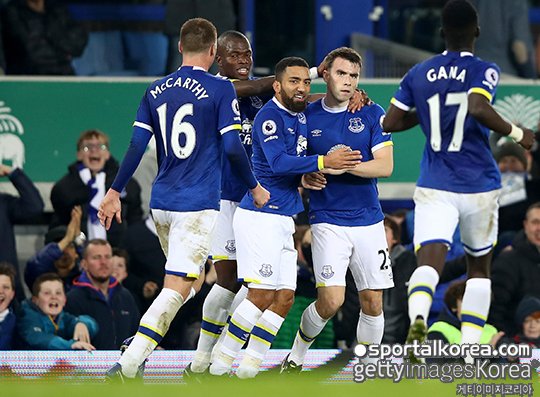 [EPL 16R] '윌리암스 결승골' 에버턴, 아스널에 2-1 역전승…7위 도약 : 네이트 스포츠