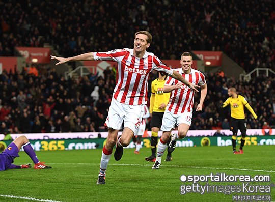 [EPL 20R] '크라우치 골' 스토크, 왓포드에 2-0 승…리그 11위 : 네이트 스포츠