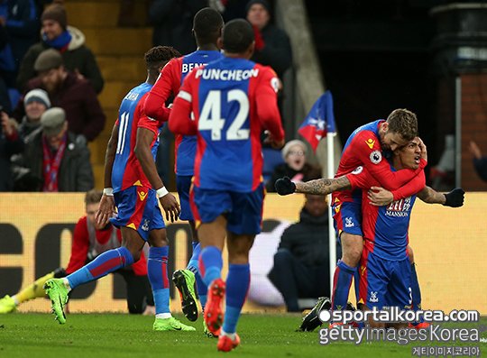 [EPL 26R] '이청용 4G 결장' 팰리스, 미들즈브러에 1-0 승…강등권 탈출 : 네이트 스포츠