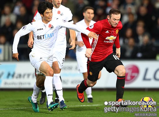 [EPL 35R] '루니 출격' 맨유, 스완지전 선발 발표…기성용 선발 : 네이트 스포츠