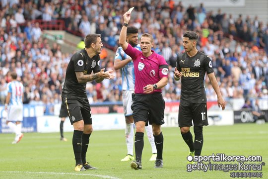 [EPL 2R] 허더스필드, 역사적인 EPL 홈 첫 승…뉴캐슬 1-0 제압 : 네이트 스포츠
