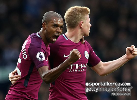 '중거리골' 페르난지뉴, EPL 10R 베스트 11 선정 (英 BBC) : 네이트 스포츠