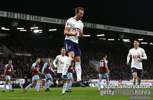 [EPL 19R] '케인 해트트릭 쇼' 토트넘, 번리에 3-0 승리로 5위 상승…손흥민 78분 : 네이트 스포츠