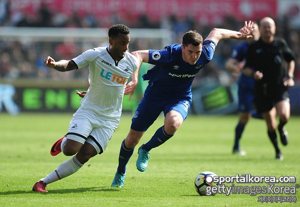 [EPL 34R] '기성용 65분' 스완지, 에버턴전 1-1 무…불안한 잔류싸움 : 네이트 스포츠