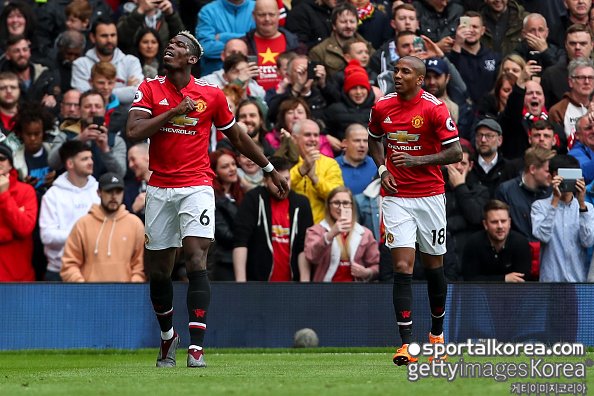 [EPL 36R] '펠라이니 극적골' 맨유, '로테이션' 아스널에 2-1 승…2위 확정 접근 : 네이트 스포츠