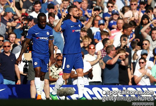 [EPL 37R] '지루 결승골' 첼시, 리버풀과 4위 전쟁서 1-0 승…토트넘과 2점 차 : 네이트 스포츠