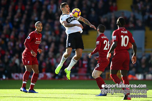 [EPL 12R] '샤키리 쐐기골' 리버풀, 풀럼 2-0 완파…리그 무패 행진 : 네이트 스포츠