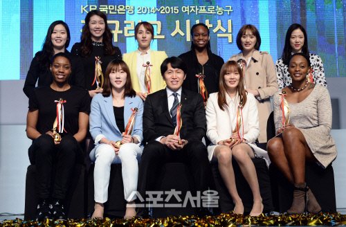 [SS포토]WKBL 정규리그 시상식, 영광의 수상자들 : 네이트 스포츠