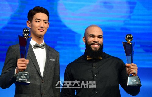 [SS포토] 2015 KBO 시상식 신인상 구자욱, MVP 테임즈 : 네이트 스포츠