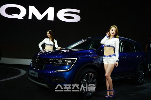 [SS포토] 부산모터쇼, 모습 드러낸 르노삼성 QM6 : 네이트 뉴스