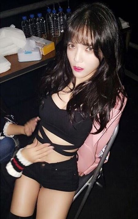 SNS] "이것이 섹시큐트"…AOA 지민, 시선강탈 베이글 : 네이트 연예