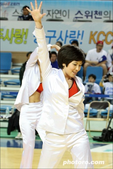 KCC 치어리더, 나를 따르라! : 네이트 스포츠