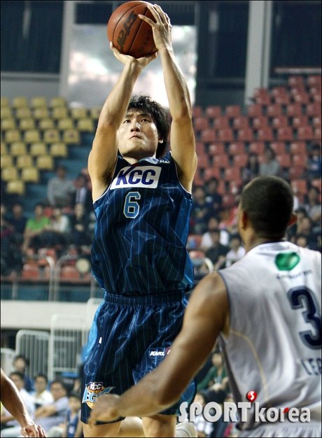 조우현, 알고도 못막아! : 네이트 스포츠