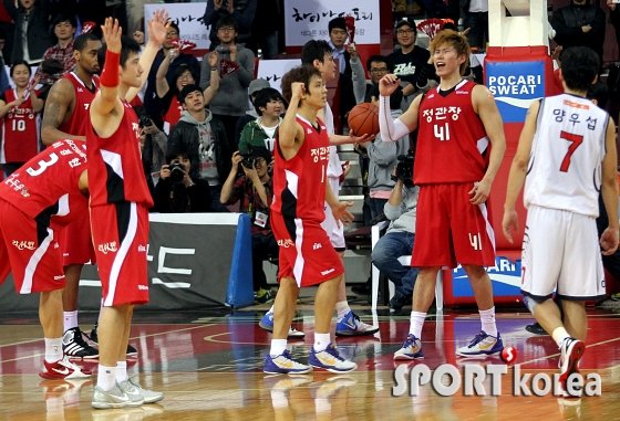 KGC `우리가 이겼다!` : 네이트 스포츠