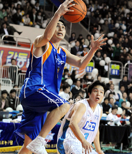 KT&G, KCC 누르며 단독 2위 껑충 : 네이트 스포츠