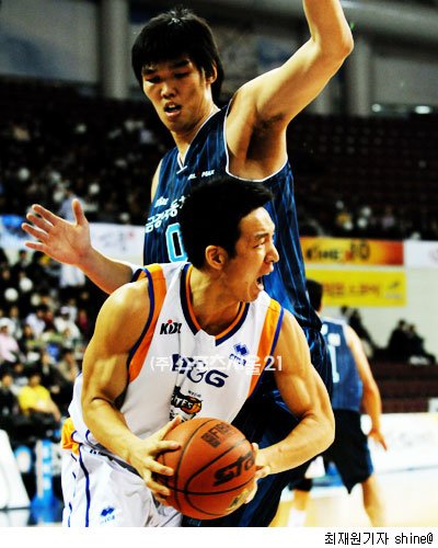 KT&G, 안방서 서장훈 빠진 KCC 꺾고 3위 수성 : 네이트 스포츠