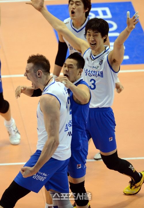 [SS포토]가빈, 또 서브에이스야! : 네이트 스포츠