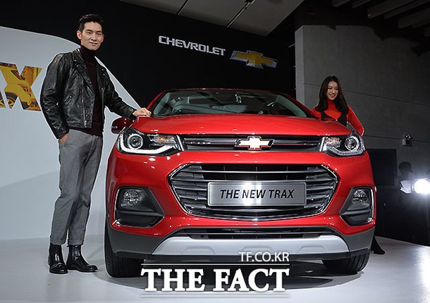 '티볼리 vs 니로 vs QM3 vs 트랙스' 소형 SUV 4파전 승자는? : 네이트 뉴스