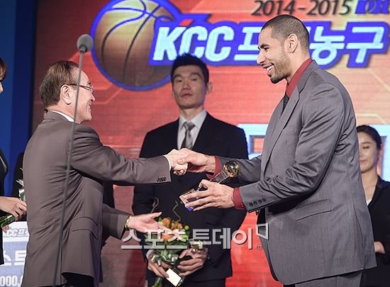 KBL, 2015-2016시즌 선수 등록 마감…문태영 보수 1위 : 네이트 스포츠