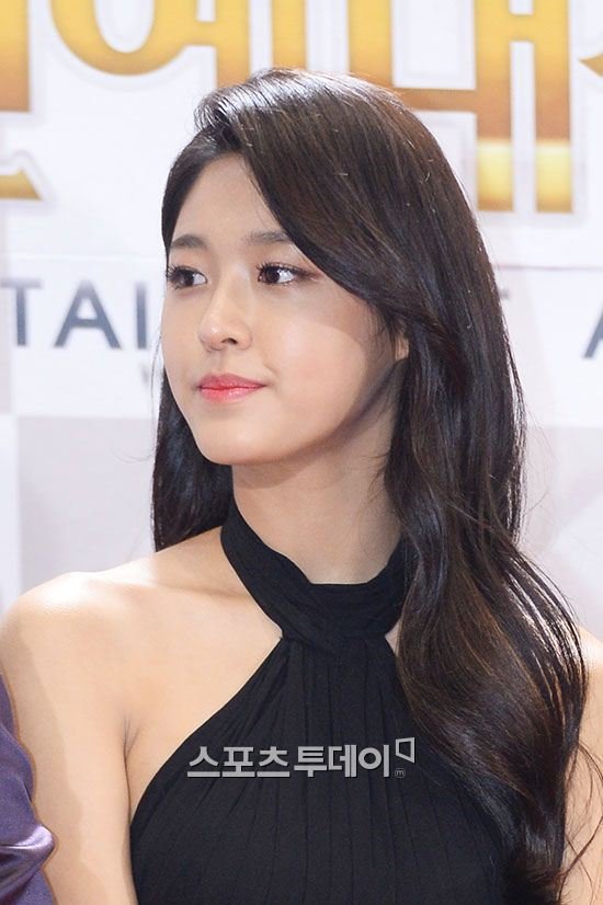 [ST포토]'KBS 연예대상' 설현, 심장을 뛰게하는 미모 : 네이트 연예
