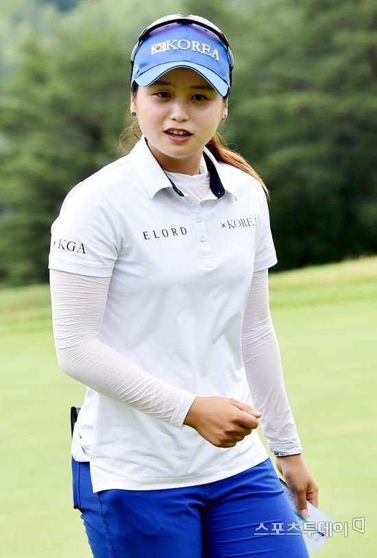 '아마추어' 최혜진, KLPGA 초정탄산수 오픈 우승 : 네이트 스포츠