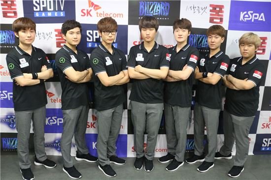 [롤챔스]kt 롤스터, SKT T1과의 플레이오프 1R 2세트 승 : 네이트 뉴스