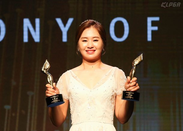 [2017 KLPGA 대상] KLPGA 최초 6관왕…이정은6의 해, 이정은6의 날 : 네이트 스포츠