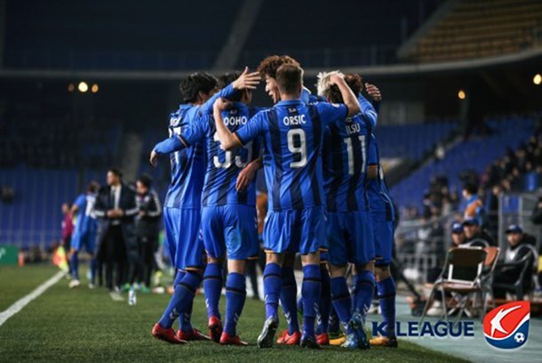 [SPO 시선] 화끈한 전북, 끈끈한 울산…ACL 순항·K리그 경쟁 : 네이트 스포츠