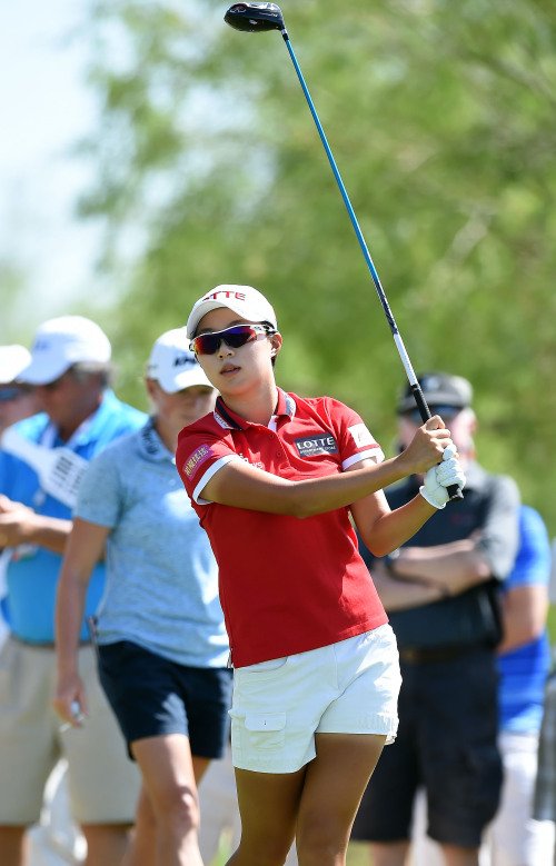 '슈퍼루키' 김효주 LPGA 데뷔 3번째 대회만에 우승 : 네이트 스포츠