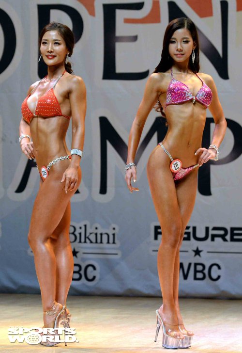 [SW포토] WBC MS.Biniki 1,2등의 자태 : 네이트 뉴스