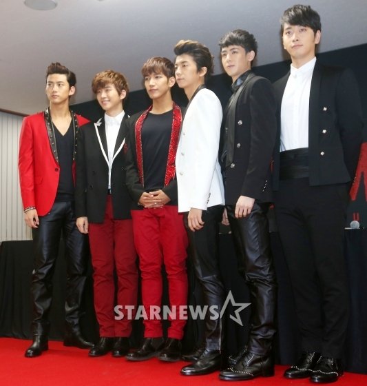 [단독]JYP, 2PM 뮤비 제작 멈춘 감독에 5천만원 소송 : 네이트 연예