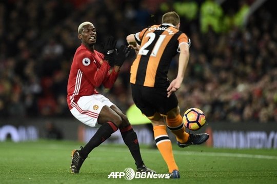 [EPL 23R] 맨유, '약체' 헐시티와 졸전 끝에 '0-0'…'3연속 무' : 네이트 스포츠