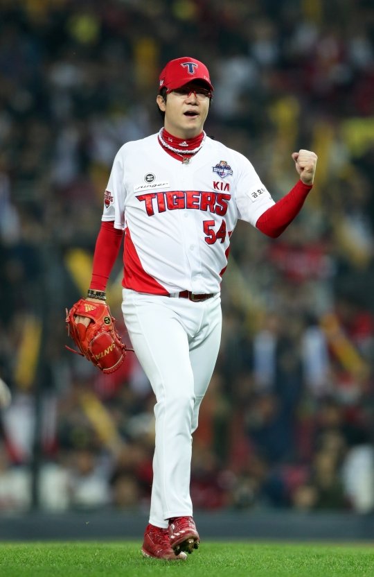 [KS5] '74표 중 48표' KIA 양현종, 한국시리즈 MVP 영예 : 네이트 스포츠