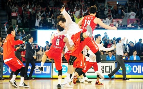 '최종전까지 박빙' KBL, PO 6강 대진 완성…2위 SK·5위 KGC : 네이트 스포츠