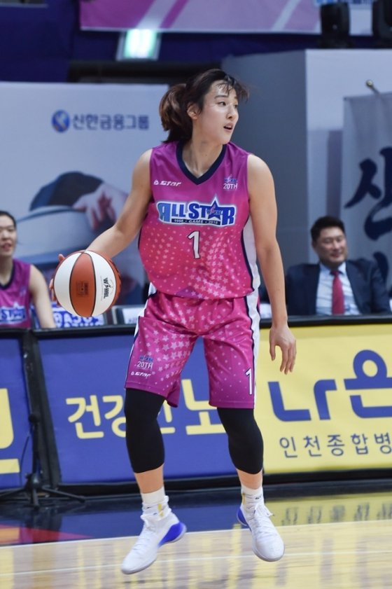 신한은행 김단비, 2018-2019 WKBL 올스타전 팬 투표 중간 1위 : 네이트 스포츠